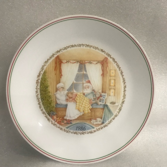 Corelle | Dining | Corelle Limited Edition Christmas Series Plates 986 ...